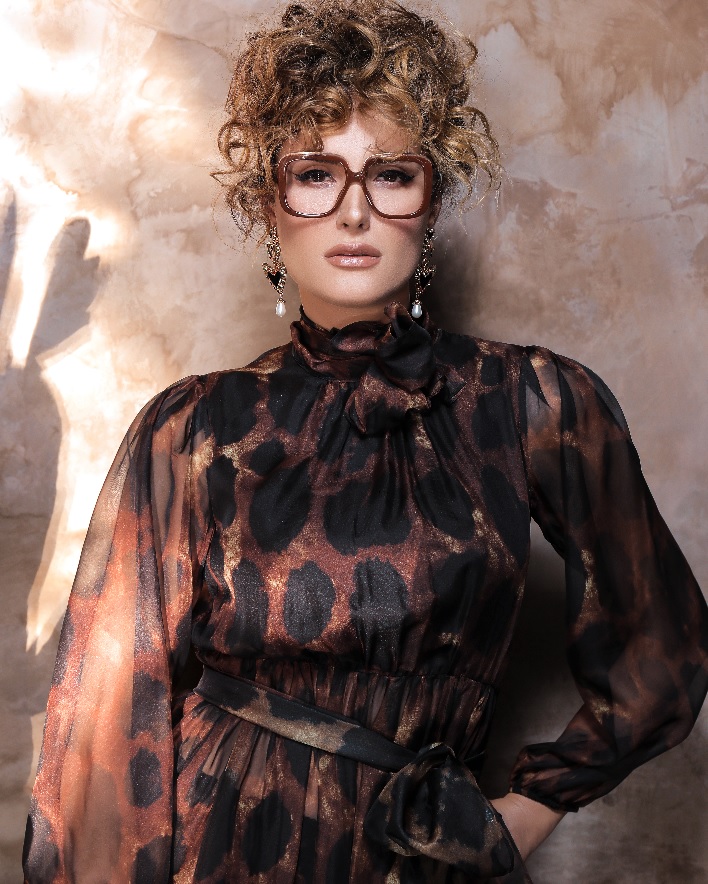 An interview with Versace model Fariba Rahimi - Newstrail