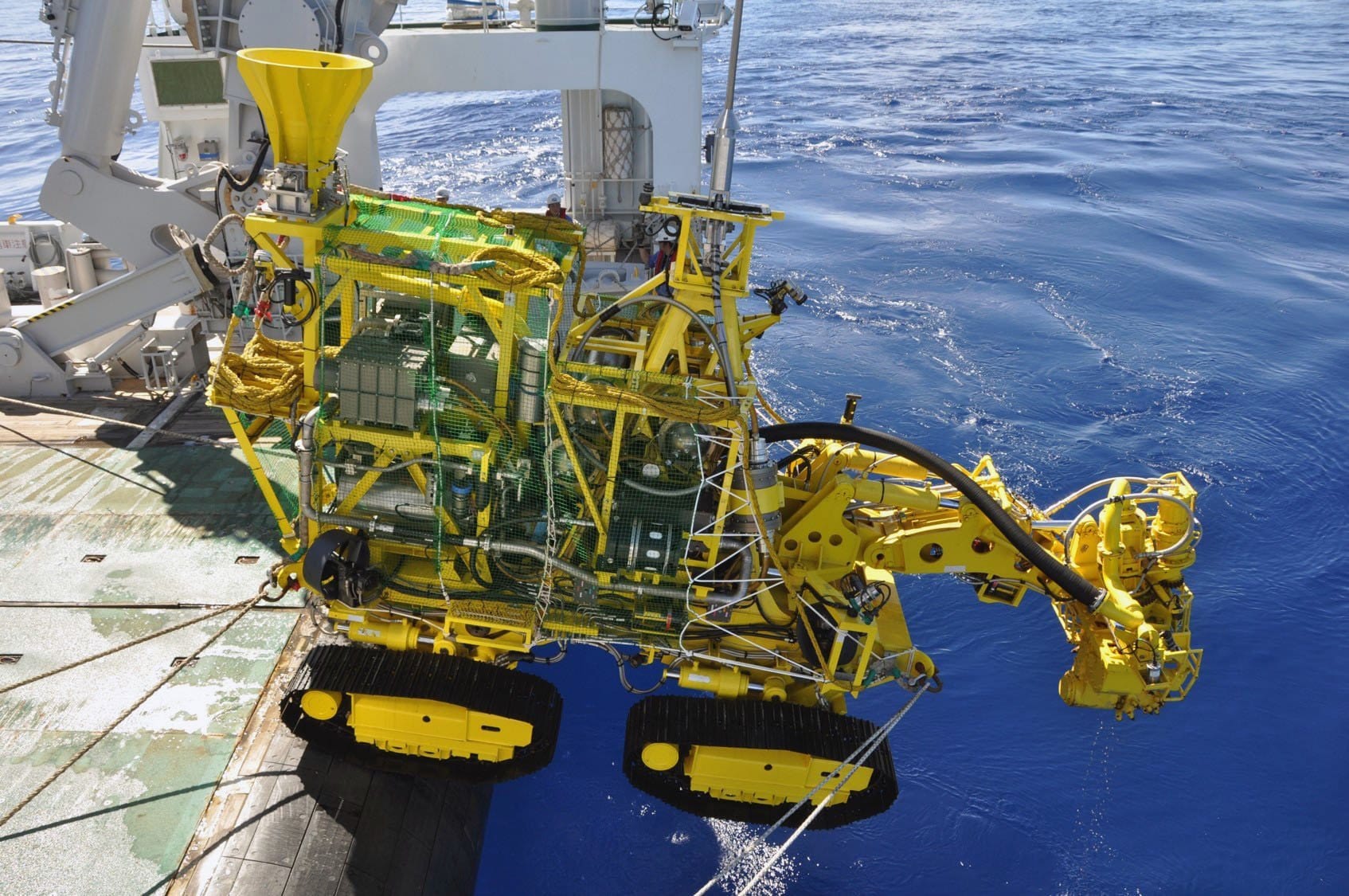 Delving into the Depths: Exploring the Deep Sea Mining Equipment ...