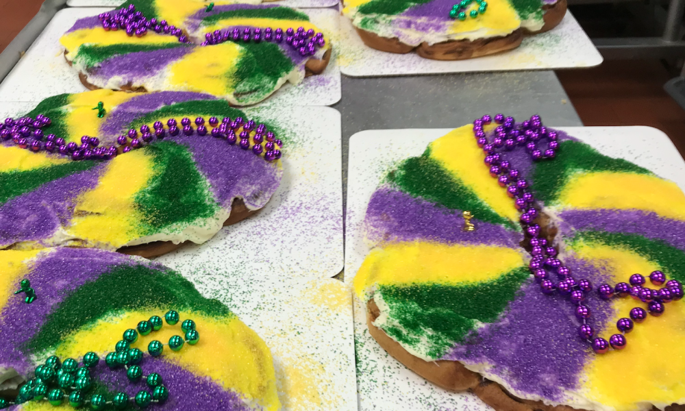 Traditional King Cake Recipe for Mardi Gras Celebration