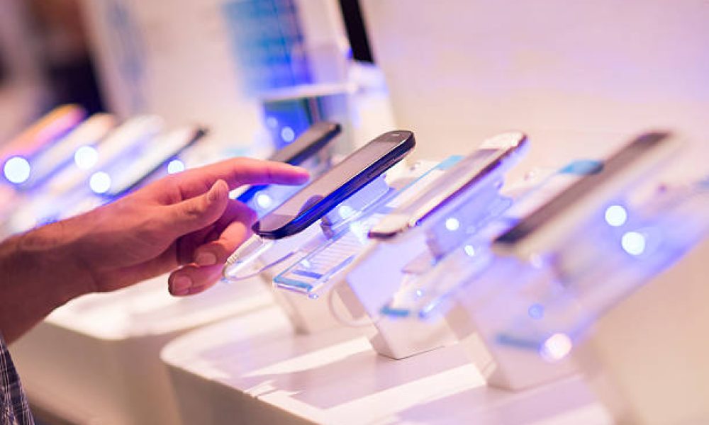 Mobile Phone Opportunities and Regional Insights 2025–2035 - Newstrail